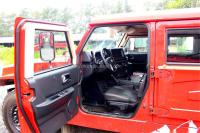 China Off-Road Trucks Dongfeng 4X4 All-Wheel Drive Pickup with 5.32X2.31X2.02M Dimensions for sale