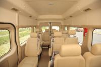 China Manual Transmission Euro 5 Emission Standard Van Truck with 100kW/136HP Engine Power for sale