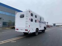 China Off Road Dormitory Van Living Van Boarding Vehicle Truck 4x4 with Manual Transmission for sale