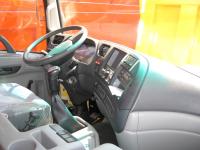 China Dongfeng 4x4 Fuel Tanker Truck with 5 Forward Shift Number and Manual Transmission for sale