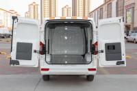 China 195R14C Tyres and 2 Axle Dongfeng 2021 Electric Cargo Vehicle with Replaceable Battery for sale