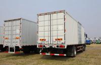 China YUCHAI Engine 25 Ton Heavy Duty Truck for Road Logistics and Cargo Transportatio for sale