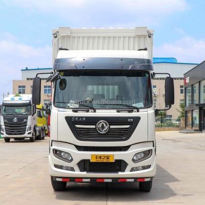 China Dongfeng 260HP 4x2 Winspan Cargo Trucks With 9800X2450X2600 Cargo Tank Dimension for sale