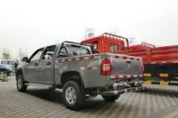 China 4WD Diesel Engine Pickup Truck with Cargo Tank Length ≤4.2m and Multiple Color Options for sale