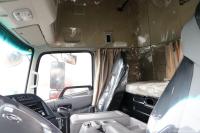 China Dongfeng 4x2 Heavy Truck Tractor with 25 Ton Tow Capability and Cummins Diesel Engine for sale