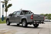 China Manual Window Mini 4X2 Pickup Truck Diesel Fuel Left Steering with Normal Driver's Seat for sale