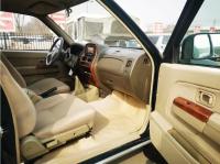 China Dongfeng 4X2 Diesel Engine Pickup Truck with Left Steering and Different Colors for sale