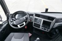 China DFCV 6X4 KL 490HP Electric Tractor Model 2022 with High Resistance and Half a Row Seat for sale