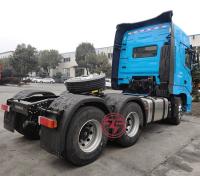 China Manual Transmission Daf 6x4 Tractor Truck with 30 Ton Load Capacity and Cummins Engine for sale