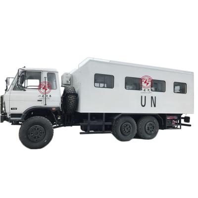 China 2021 6x6 Luxury Off-Road Personnel Transport Trucks with 3.5 Cubic Capacity and 6 Wheels for sale