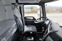 China 2022 Dongfeng Heavy Duty Electric Tractor Truck with 460HP Engine and 2 Passengers for sale