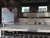 China Manual Transmission Type Mobile Kitchen Truck for Dining 6000x1880x3000 Dimensions for sale