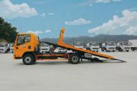 China Road Wrecker Car Carrier Recovery Rollback Truck with Crane Dongfeng 4tons 5tons 8tons for sale