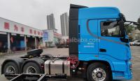 China Dongfeng 450HP Heavy Duty Tractor Truck with Manual Transmission and 12R22.5 Tires for sale
