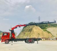 China 8000 KG Weight Dongfeng Hydraulic Arm Boom Crane Truck Mounted Loader Lorry Crane for sale