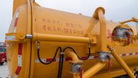 China DFAC 3.5CBM Diesel Fuel Sewage Suction Truck Euro 6 Emission Standard And 2700mm Wheelbase for sale