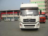 China Roof Cabin 6x4 420hp Tractor Truck With Diesel Manual Transmission Euro 4 Compliant for sale