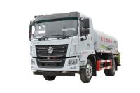 China 4X2 Wheel Drive Dongfeng Cargo Truck With Design And 190HP Water Sprinkler Tank for sale
