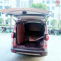 China 4.2m Cargo Tank Length Diesel Minivan with Manual Transmission and Euro 4 Standard for sale