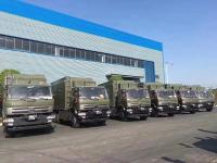China 300 Person Meal Service 6x6 Off-Road Diesel Fuel Light Truck with Customized Design for sale