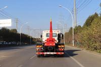China Euro 4 4X2 Compactor Rear Loader Recycling Roll Hook Lift Garbage Truck with Components for sale