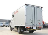 China 1-5 Tons Mini Diesel Cargo Truck Yuchai Euro 4 Left Steering Manual Flatbed/Light/Box 4x2 for sale