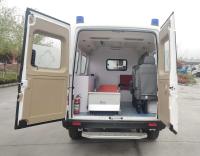 China Used Dongfeng 4x2 Light Van Transit Prehospital Emergency Care Ambulance for Medical for sale