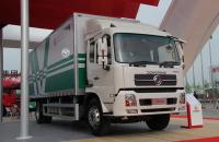 China 251-350hp Mini Diesel Truck 4X2 6-Wheel Van Cummins Engine Euro 4 Manual Transmission for sale