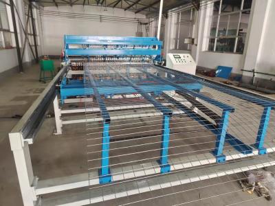 China Cross Wire Space 50-300mm Motor 5.5kw Wire Mesh Welding Machines Less Manpower for sale