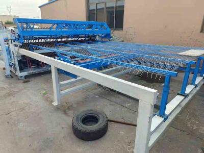 China Servo Motor Pull Mesh Width 2.5m Wire Mesh Welding Machine For Steel for sale