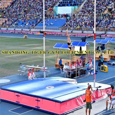 China Track and Field Equipment Pole Vaul Landing Area Landing Mat Protection Mat for sale