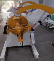 China Heavy Duty Decoiler Uncoiler Machine with 500-2000 kg Max Weight and Variable Frequency Drive for sale