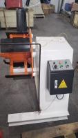China Heavy Duty Decoiler Uncoiler Machine with 500-2000 kg Max Weight and Variable Frequency Drive for sale
