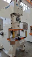 China ST-80 80Ton C Frame Punch Press with JIS Class 1 Precision and Six-sided Slide Guide for Metal Punching for sale