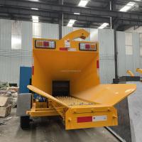 China Crush Biomass Waste Wood with 102/110hp Turbo Diesel Engine Tree Grinder Wood Chipper for sale