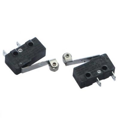 China 250VAC 25A PST Solder Terminals 12V Roller Microswitch for sale