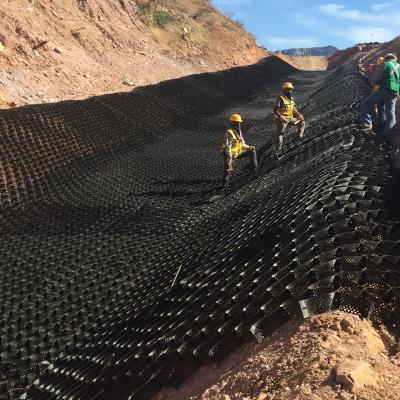 China Soil Stabilization HDPE Geocell Plastic Honeycomb Geocellular Confinement Systems 200mm for sale