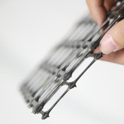 China 40kn Black PP Plastic Geotextile Geogrid For Road Reinforcement for sale