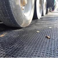 China Asphalt Coated Fiberglass Geotextile Geogrid For Road Reinforcement for sale