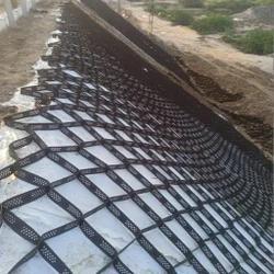 China 1.0mm - 1.6mm Oxidation Resistant HDPE Geocell For Driveway Road Slope Protection for sale