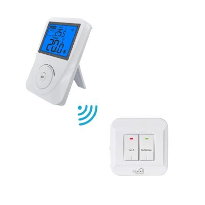China LCD Display Wireless Room Thermostat 868MHZ Wireless Frequency 2x AAA 15V Lithium Battery Powered Device for Room Temperature Management for sale