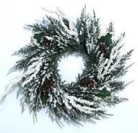China 20inch Full PE Christmas Wreath With Artificial Berry Pinecones for sale