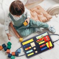 China Felt Busy Board Montessori Toys for Toddler, Montessori Educational Busy playboard with latches for sale