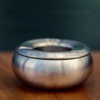 China Smoking cigarette smokeless custom logo cheap stainless steel stand metal customize ashtray for sale