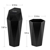 China Leakproof Vehicle Trash Bin Easy Clean Up Car Trash Can with Lid New Car Dustbin Diamond Design for sale