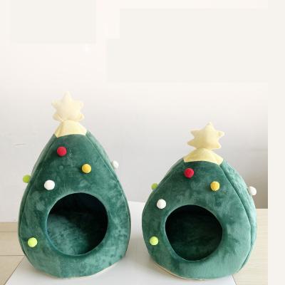 China Hot sell luxury pet bed pp cotton oxford bottom green cat house christmas High quality for sale