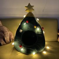 China Hot sell luxury pet bed pp cotton oxford bottom green cat house christmas High quality for sale