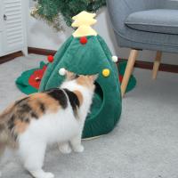 China Hot sell luxury pet bed pp cotton oxford bottom green cat house christmas High quality for sale