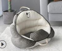 China Luxury Dog Bed Cushion Pp Cotton Filled Carrier Portable Dog Car Safety Seat Bed for sale
