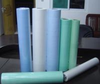 China Factory price Disposable PE Film Coated High-quality Lightweight Soft Bed Sheet Bed Cover for sale